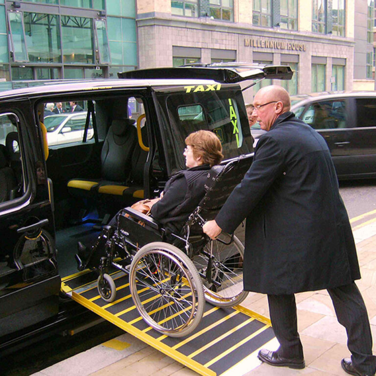 wheelchairtaxihull.co.uk